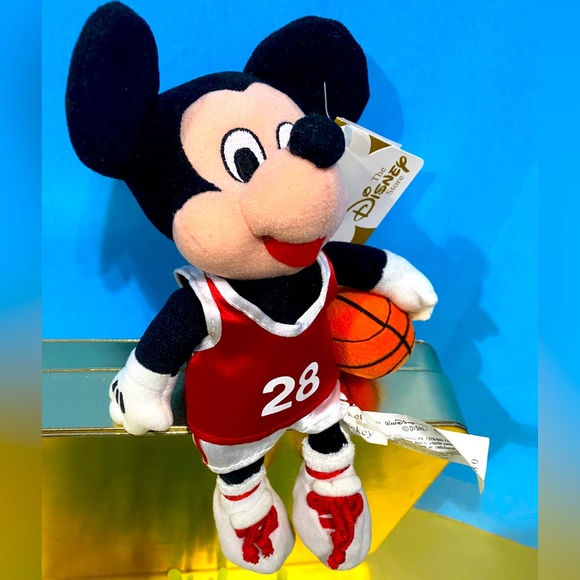 Disney | Toys | Disney Store Exclusive Nwt 99s Basketball Mickey Mouse ...
